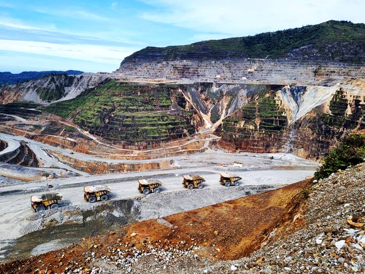 German screen cleaning technology proves its worth in Papua New Guinea ...